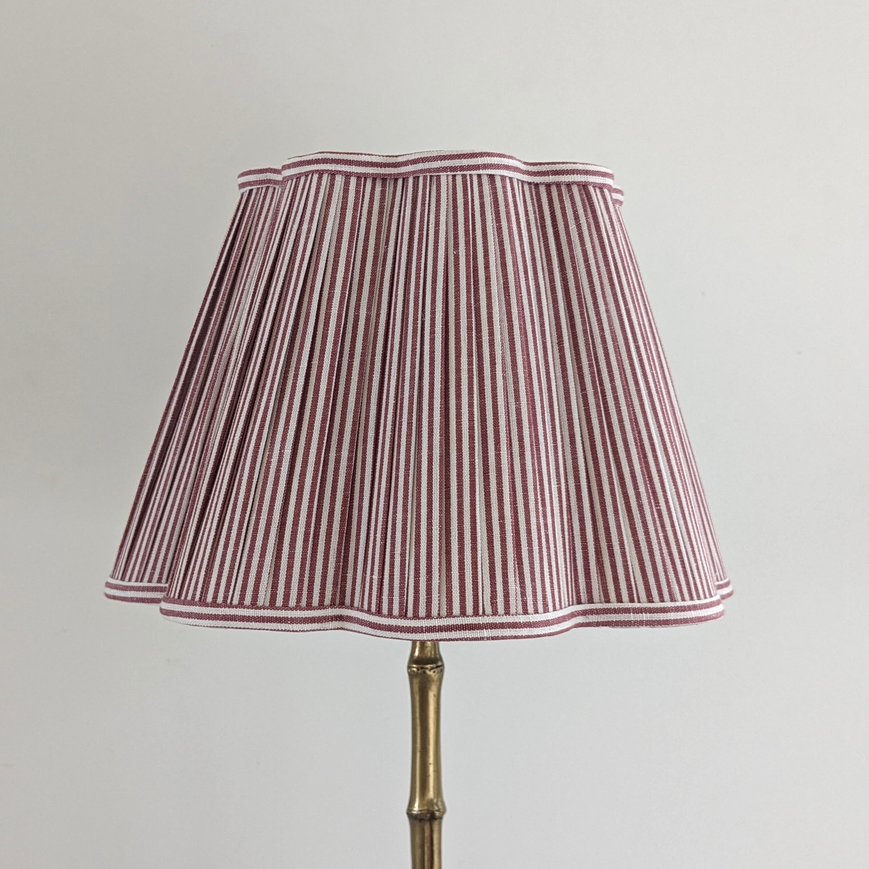 SCALLOPED LINEN LAMPSHADE WITH BERRY STRIPE – Patton House
